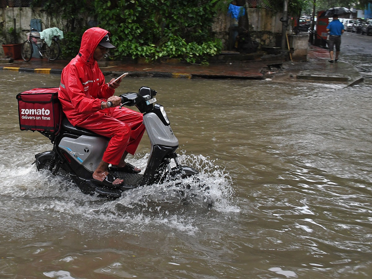 Drop 10-minute delivery promise: Govt tells quick-commerce platforms