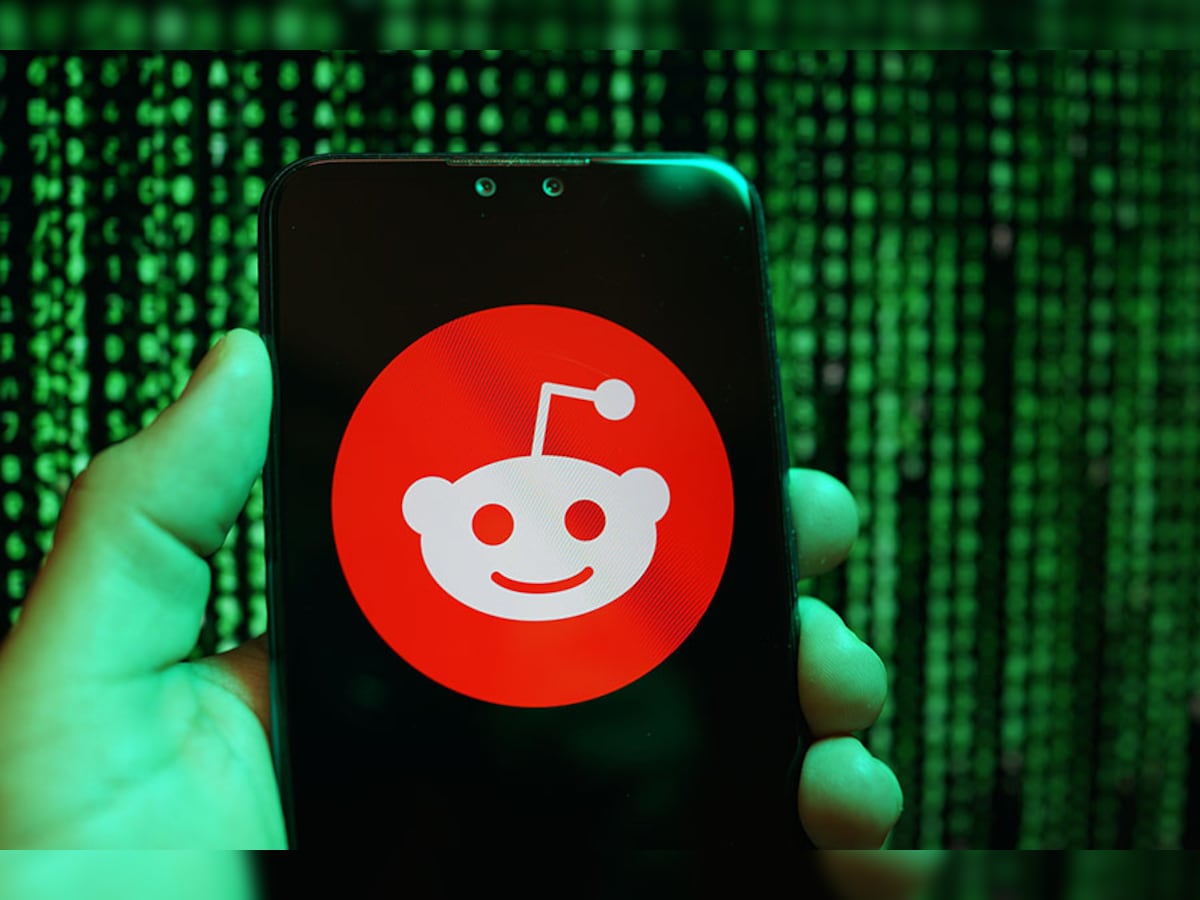 Reddit launches fourth generation of NFT collectible avatars