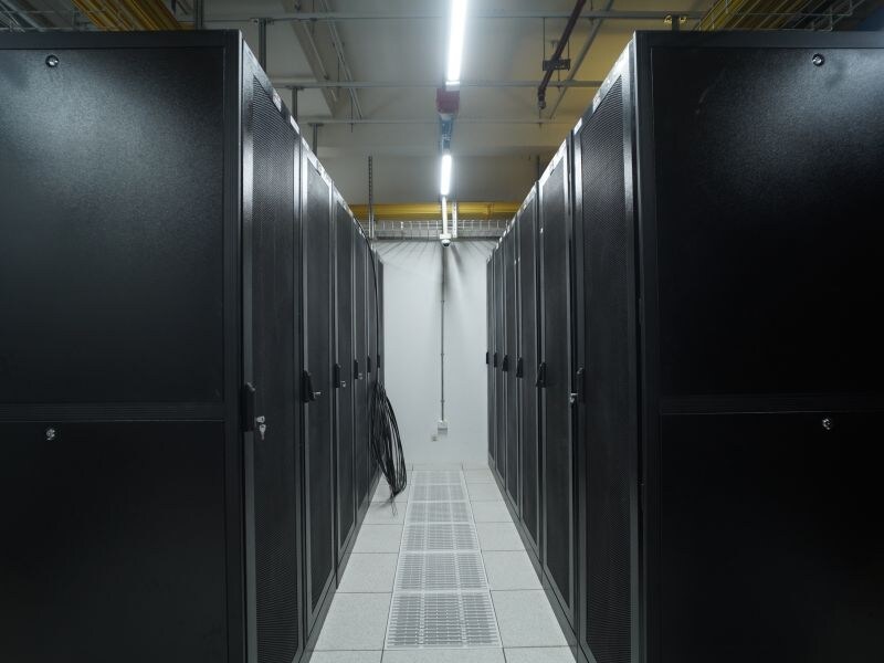 Yotta Becomes First Indian Data Centre Startup To Go Public On Nasdaq ...